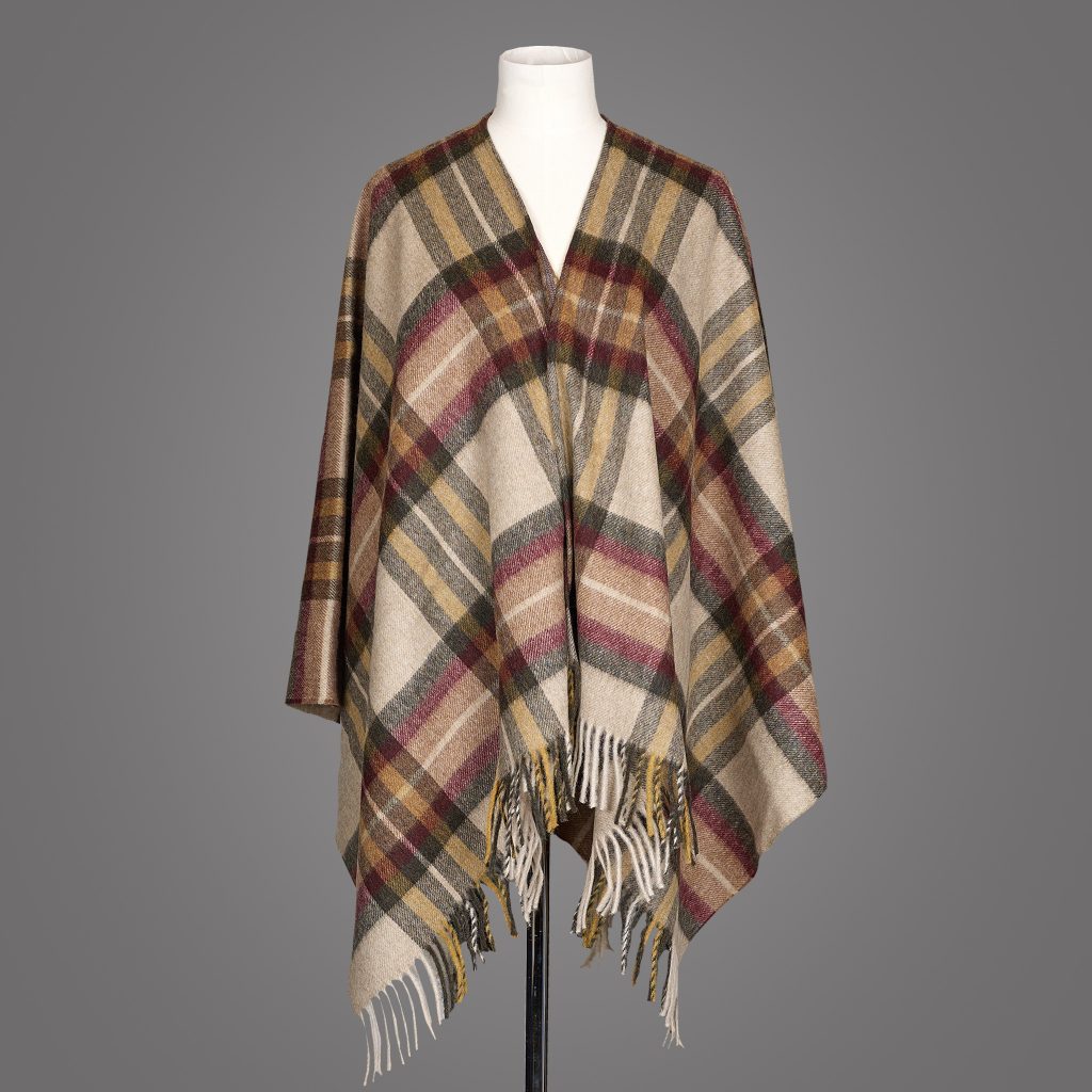 RUANA – RIPON OLIVE – Scottish House